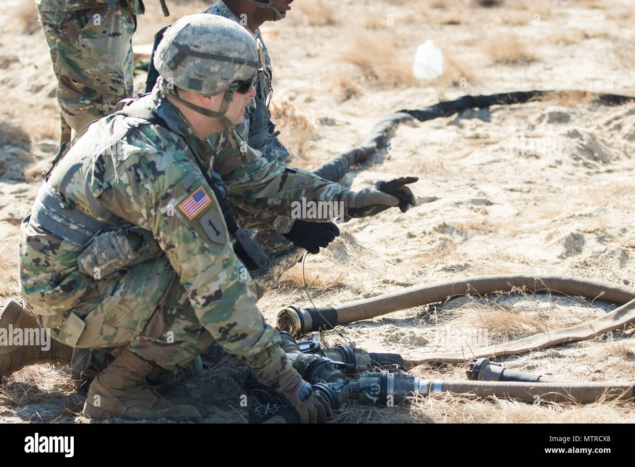 Paratroopers from 122nd Aviation Support Battalion, 82nd Combat ...