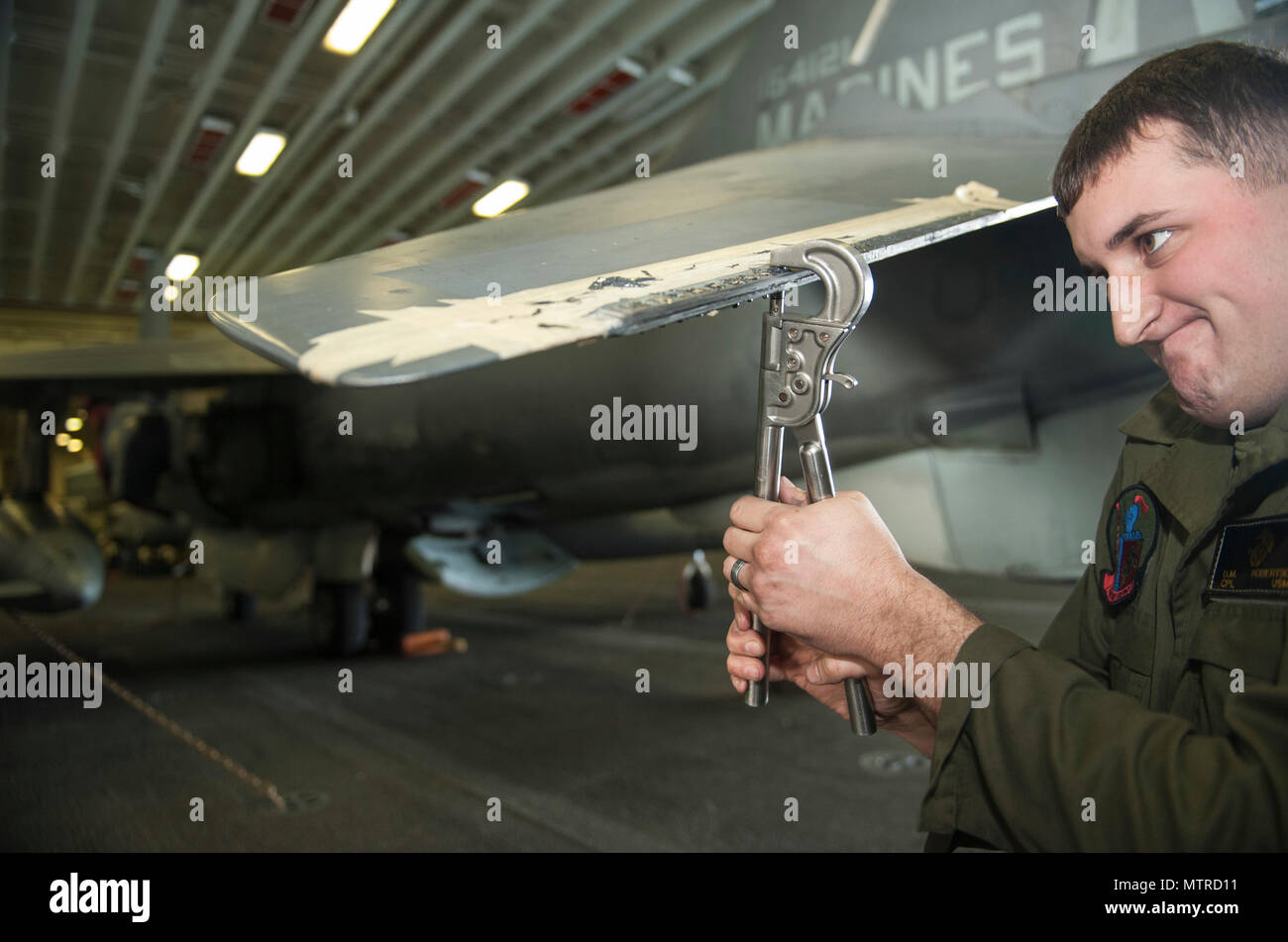 Preventitive maintenance hi-res stock photography and images - Alamy