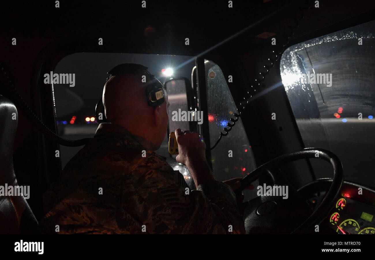 349th aircraft maintenance squadron hi-res stock photography and images ...