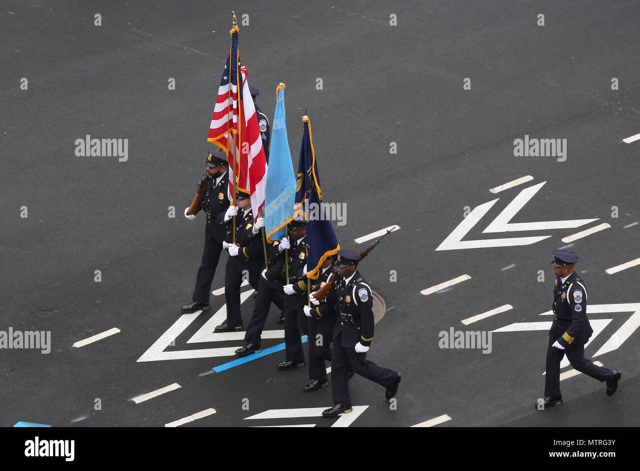 Washington d c metro police color guard hi-res stock photography and ...