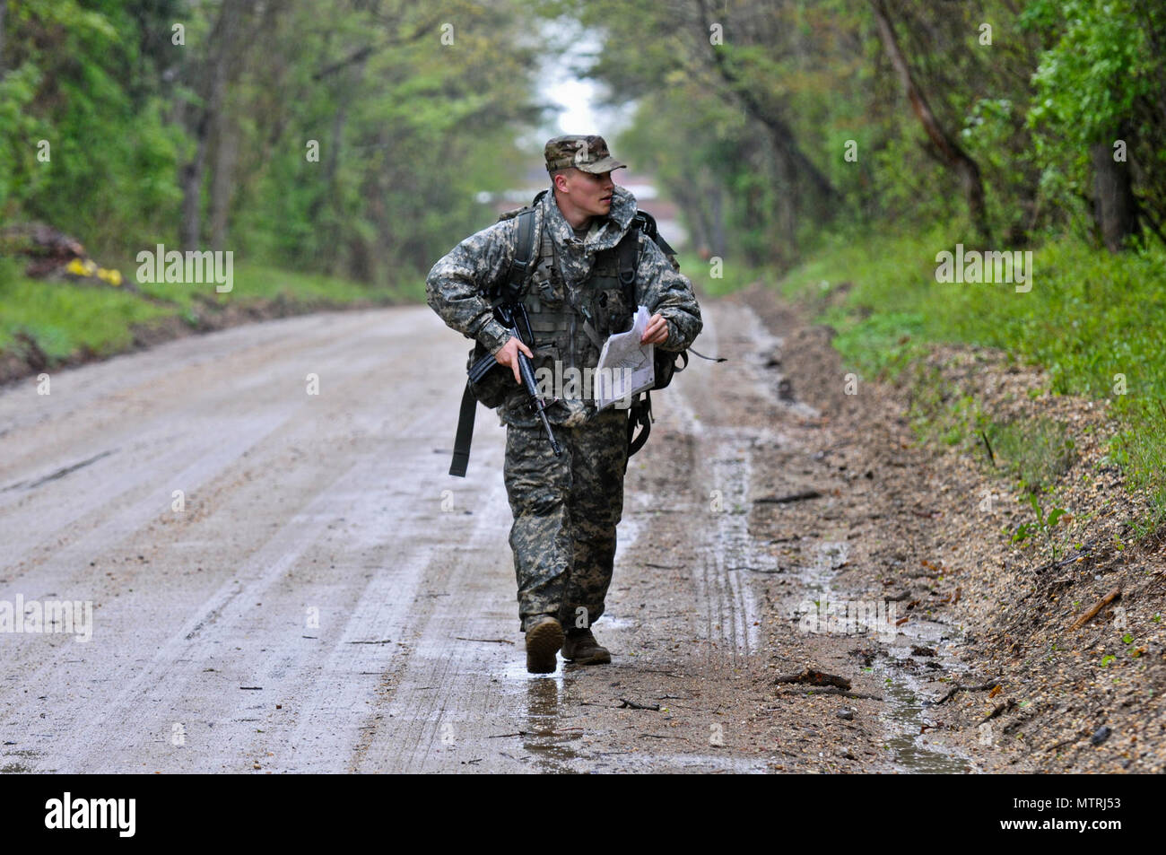 U.S. Army Reserve Sgt. Kevin Warren, 316th Mobility Augmentation ...
