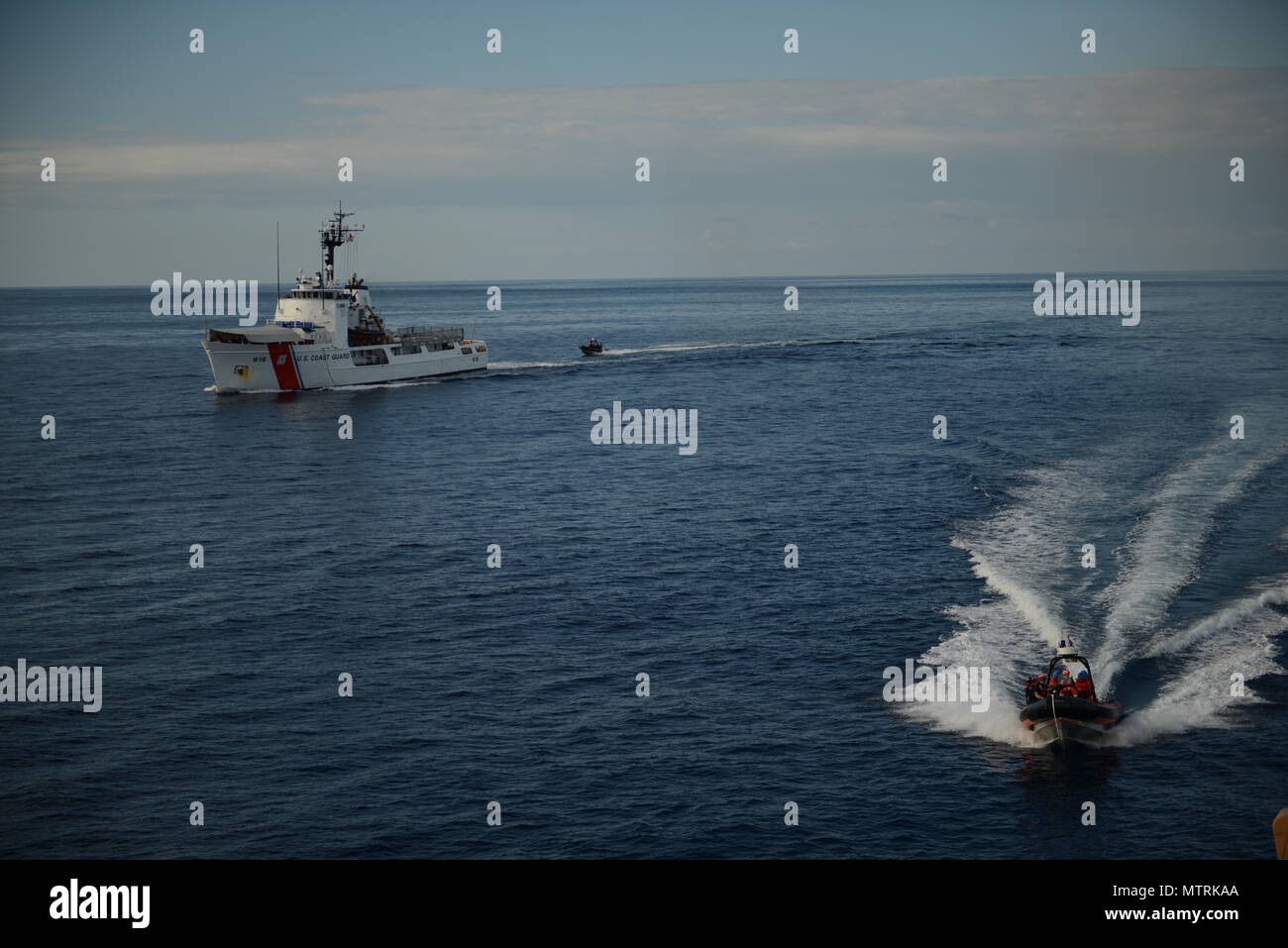EASTERN PACIFIC OCEAN – Small boats from the Coast Guard Cutters ...