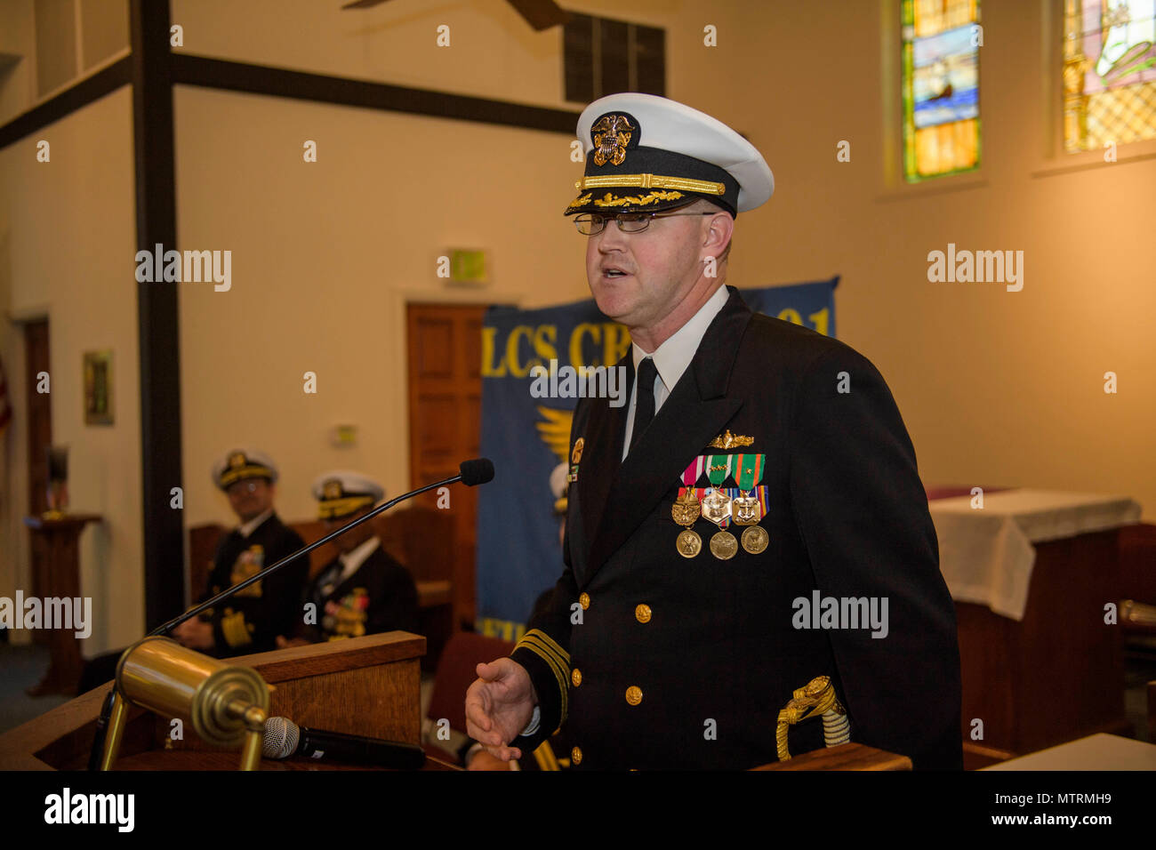 170120-N-FV739-056 SAN DIEGO (Jan. 20, 2017) Cmdr. Spencer P. Austin ...