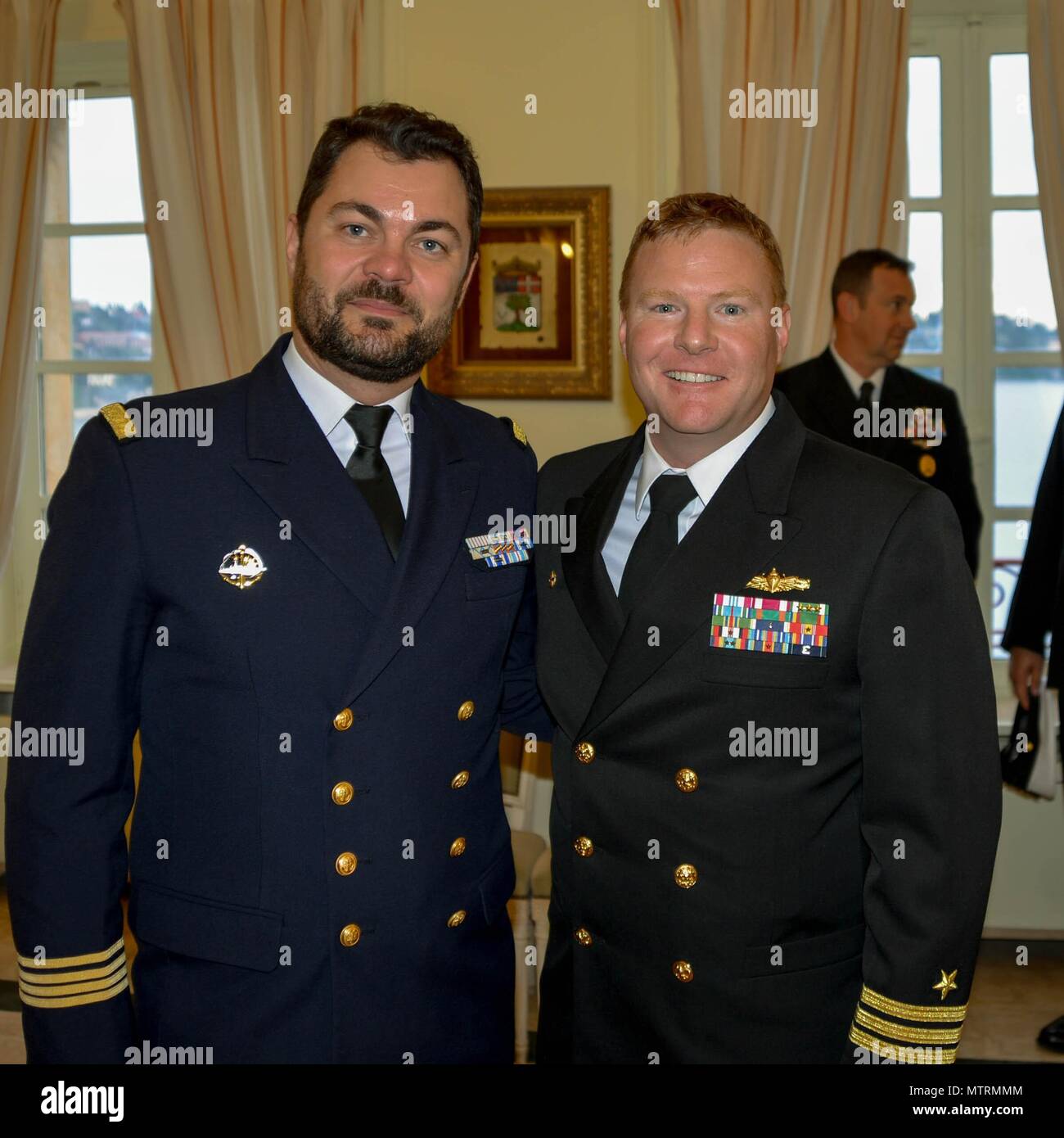 170119-N-XF248-033 VILLEFRANCHE SUR MER, FRANCE (Jan. 19, 2017) – Cmdr ...