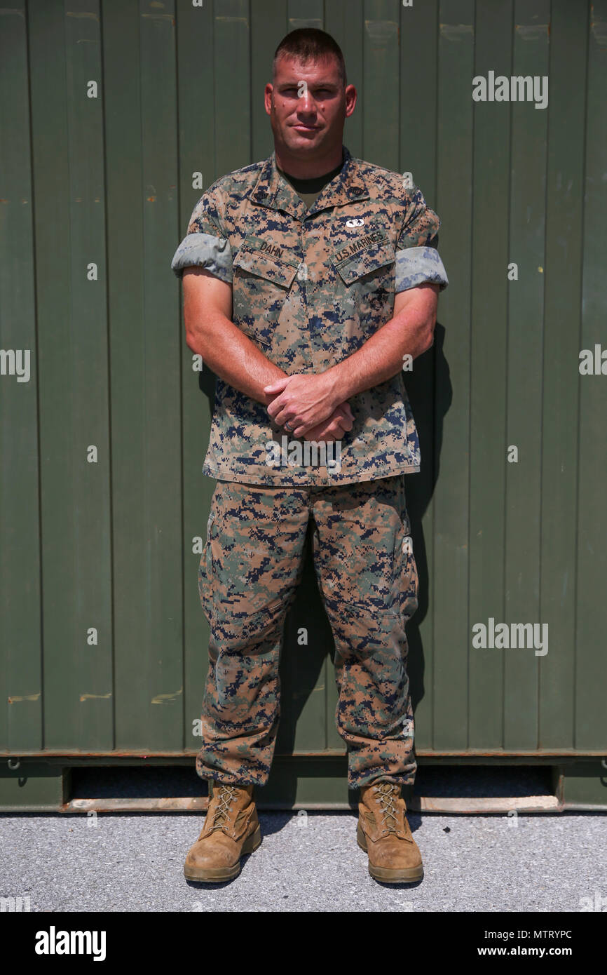 Japan woman diving hi-res stock photography and images - Alamy