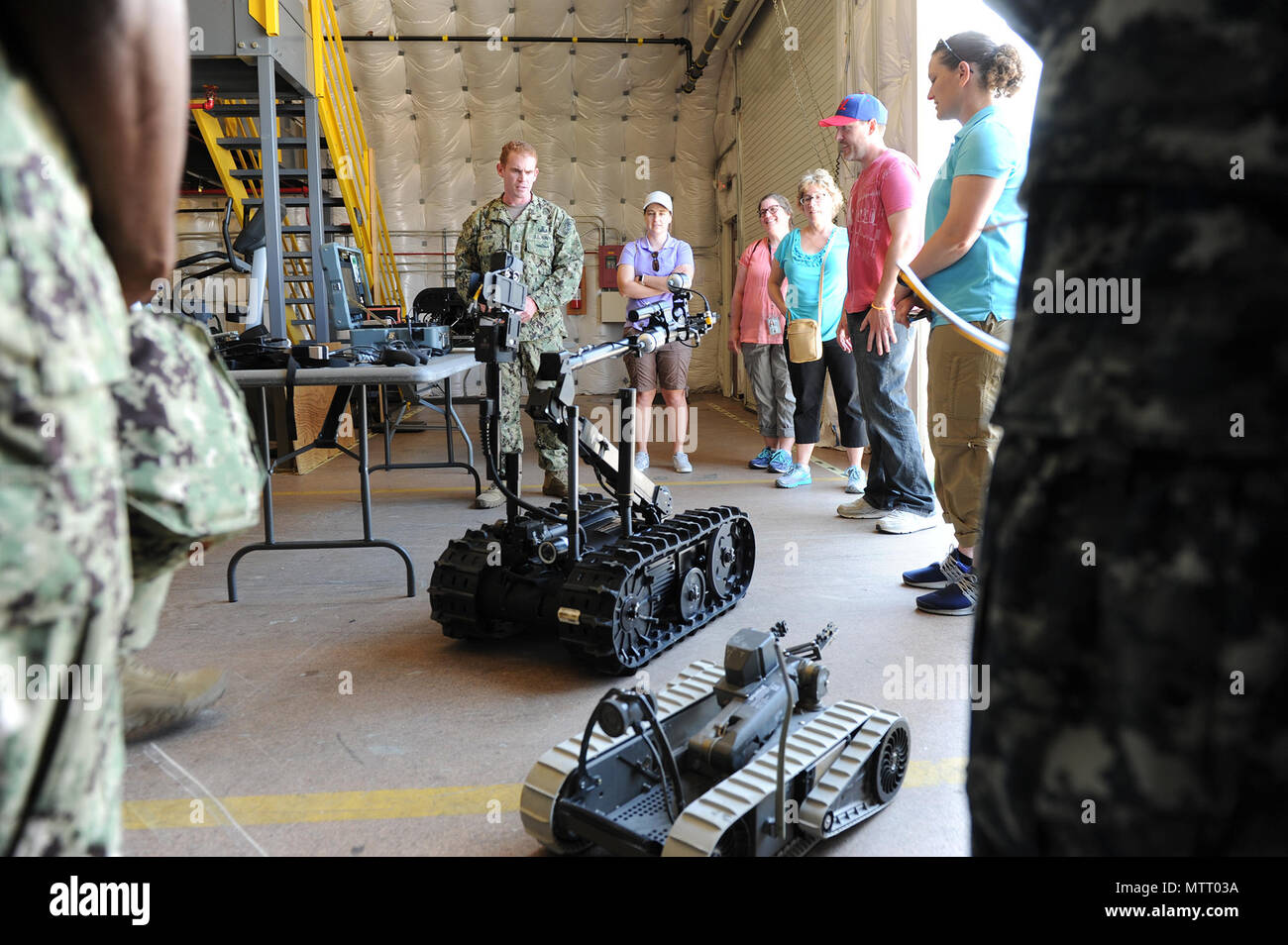 180523-N-PX557-015 VIRGINIA BEACH, Va. (May 23, 2018) Chief Explosive ...