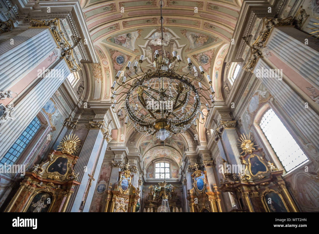 Warsaw poland church hi-res stock photography and images - Alamy