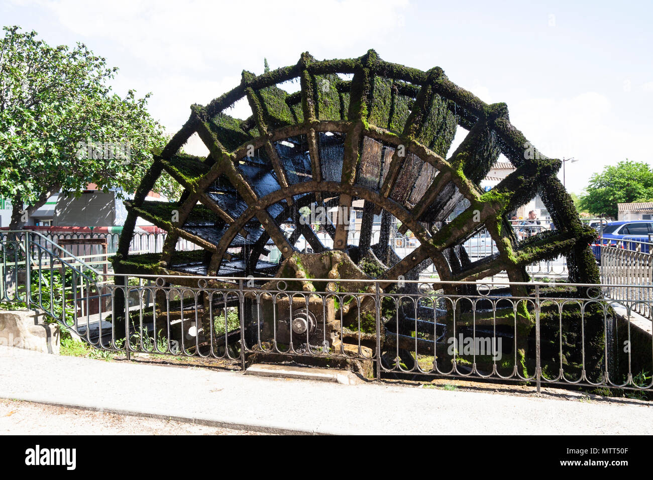 14 water wheels survive hi-res stock photography and images - Alamy