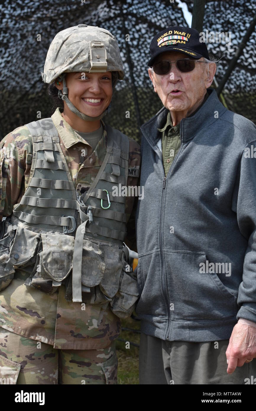 (From the left) N.Y. Army National Guard Spc. Jelease Santiago ...