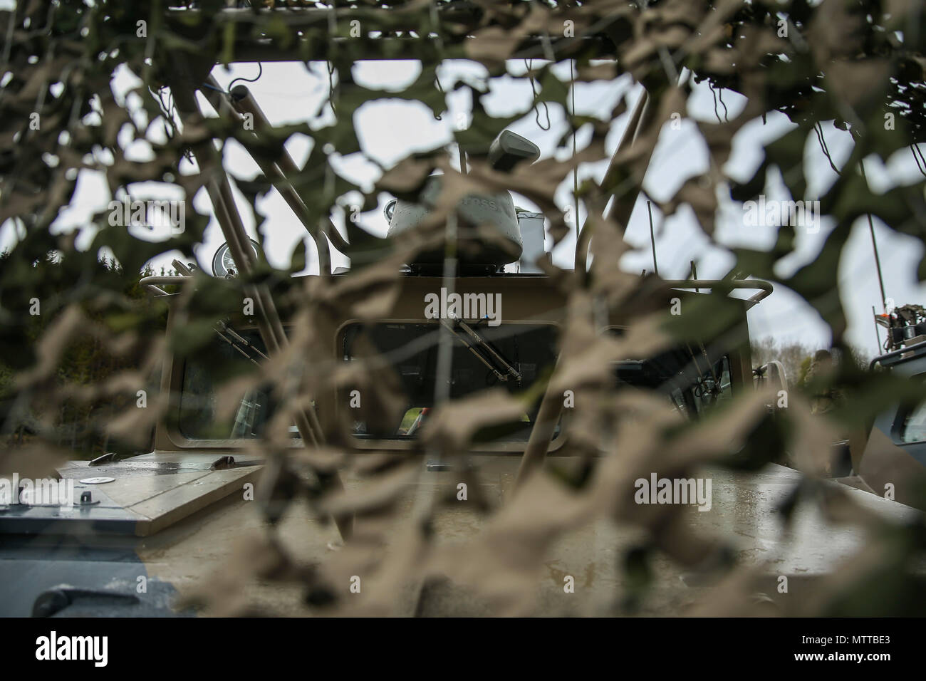 Norwegian Coastal Ranger Commandos (KJK) conduct reconnaissance and ...