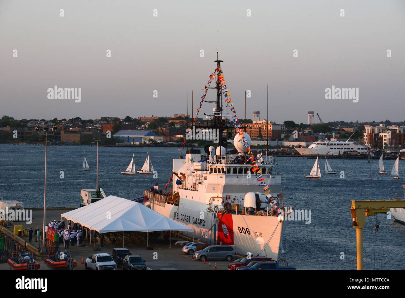U s coast guard base boston hi-res stock photography and images - Alamy