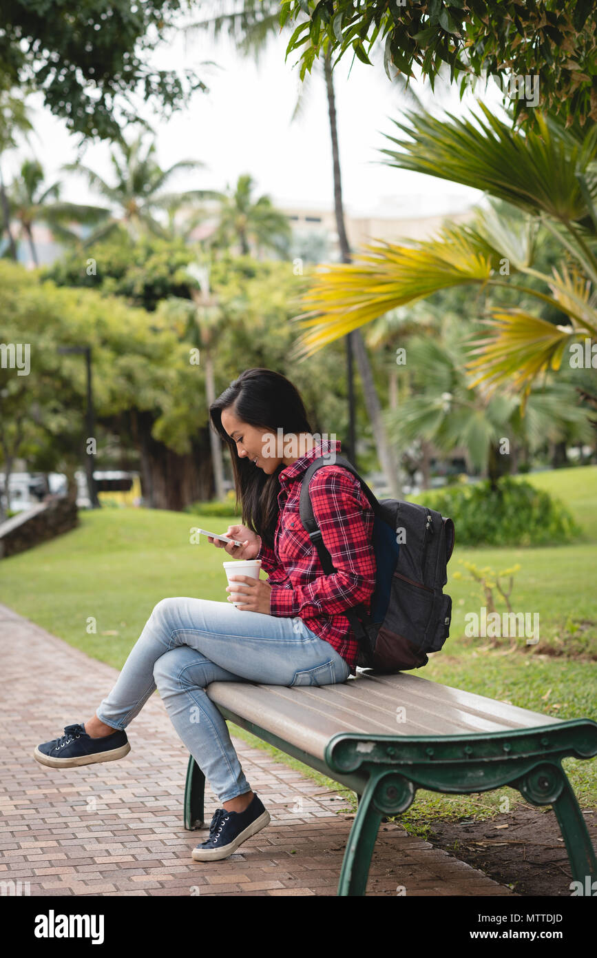 Mobile park bench hi-res stock photography and images - Alamy
