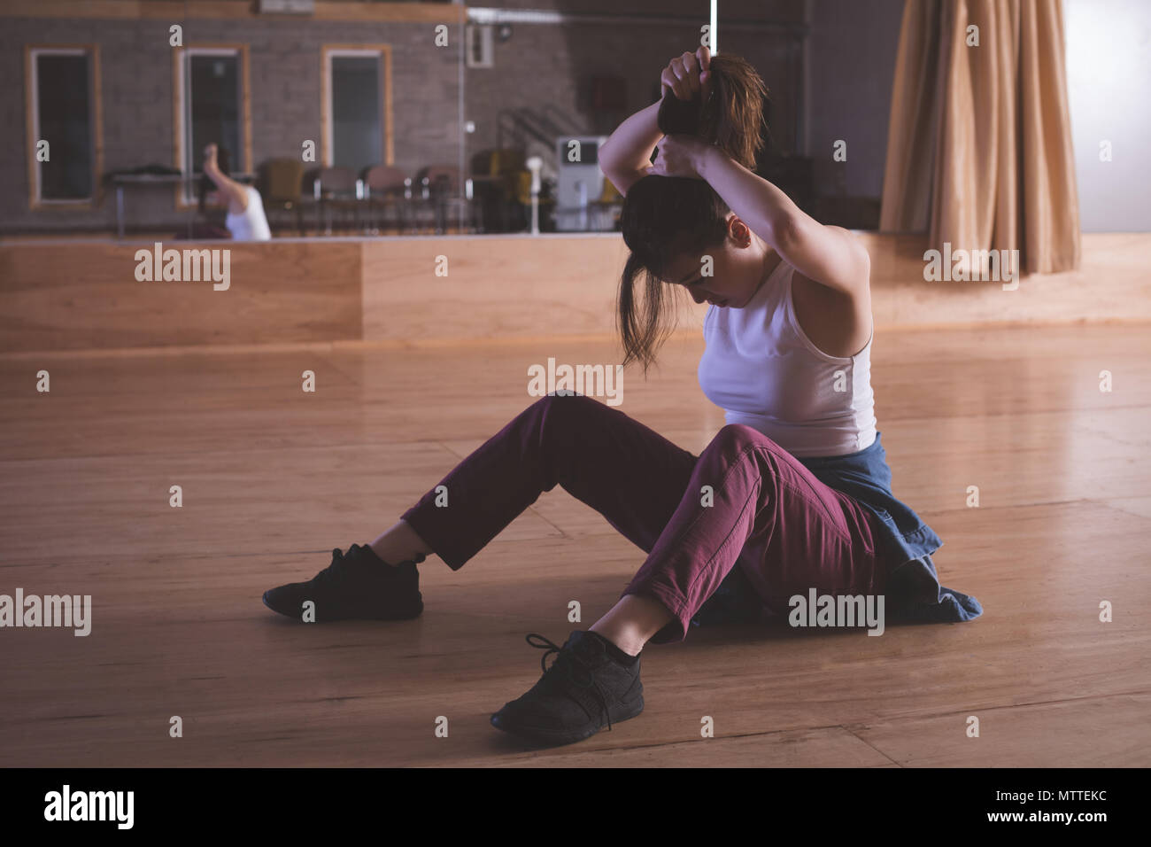 Professional dancer hair hi-res stock photography and images - Alamy