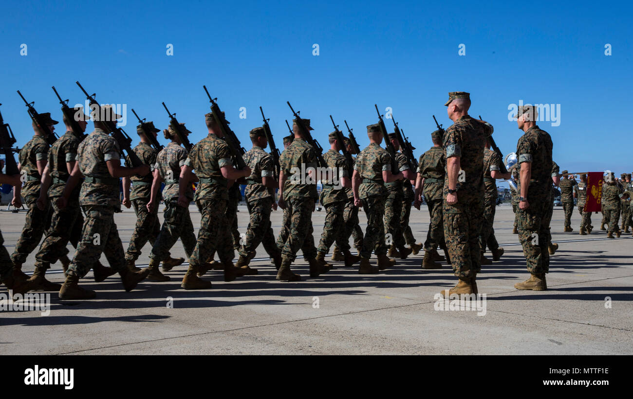 Lt. Col. Chad Hamilton and Lt. Col. Daniel Smith, incoming and outgoing ...