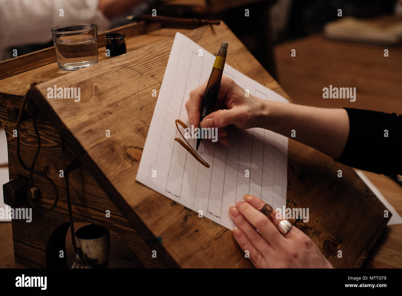 Calligraphyalphabet hi-res stock photography and images - Alamy