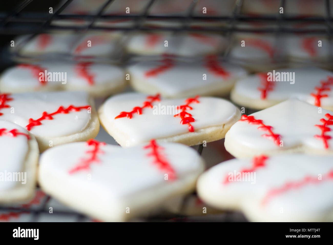 Cooling racks hi-res stock photography and images - Alamy