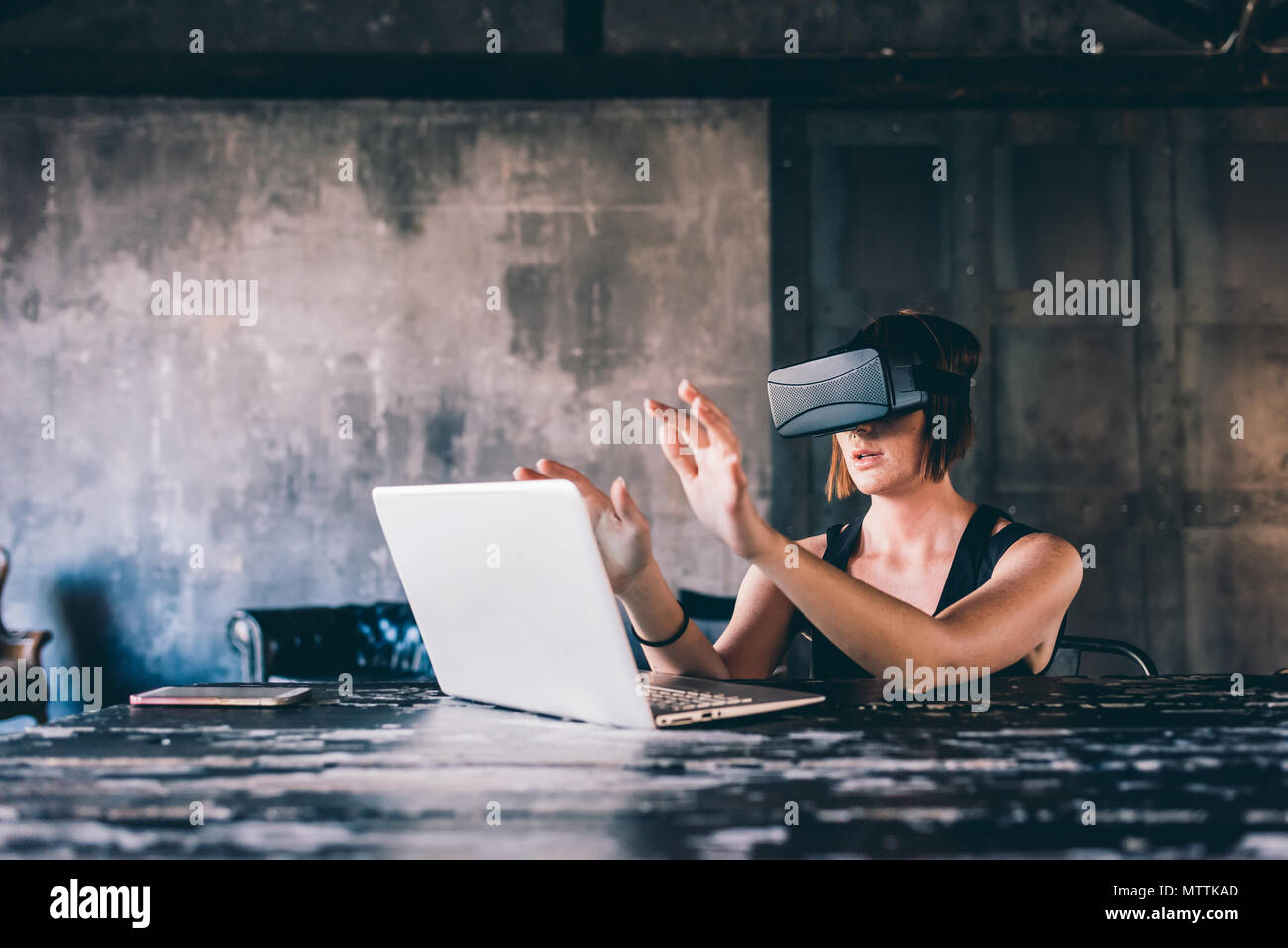 Augmented reality viewer hi-res stock photography and images - Alamy