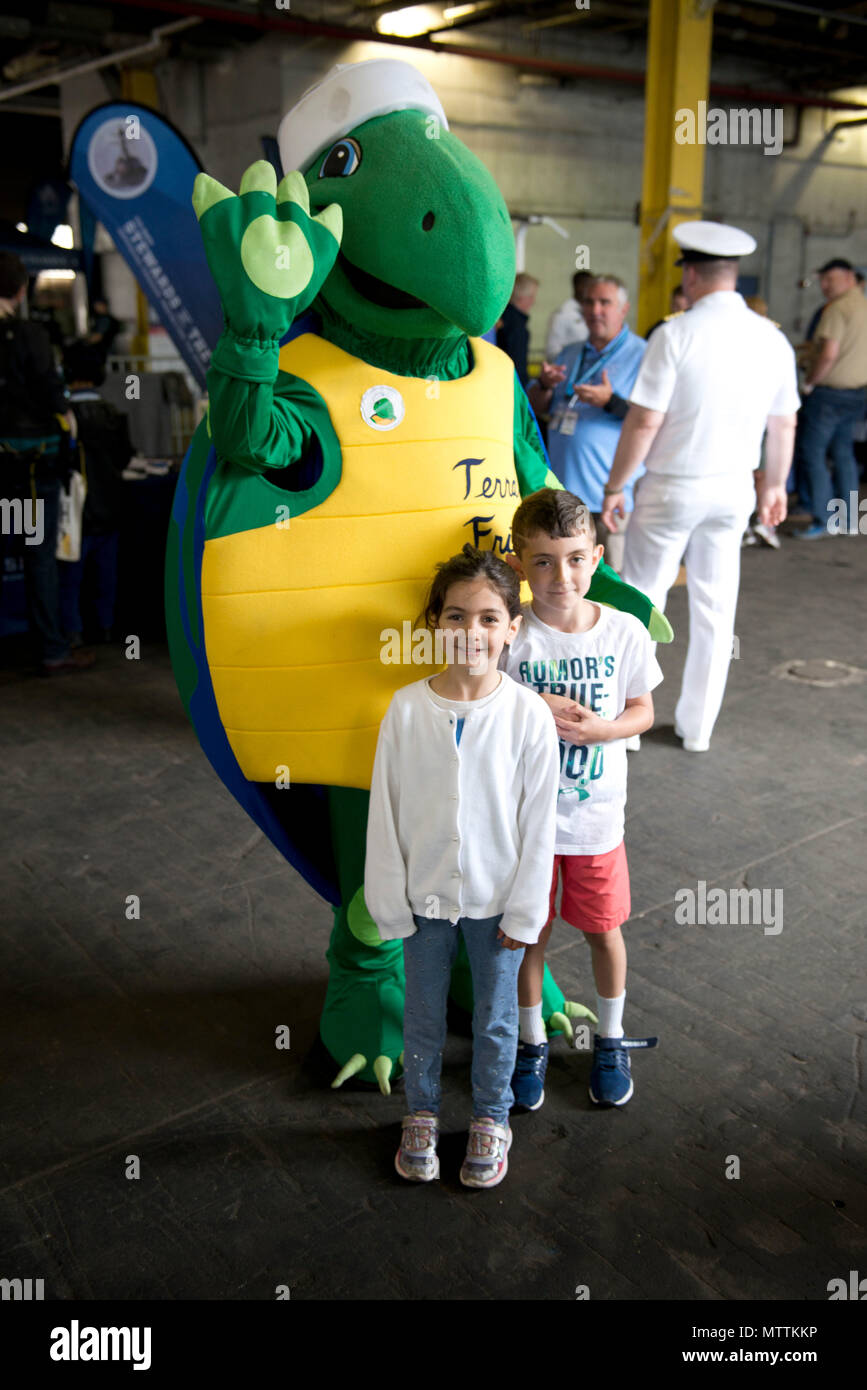 180527-N-IT235-0069 NEW YORK (May 27, 2018) Stewie, the U.S. Navy’s ...