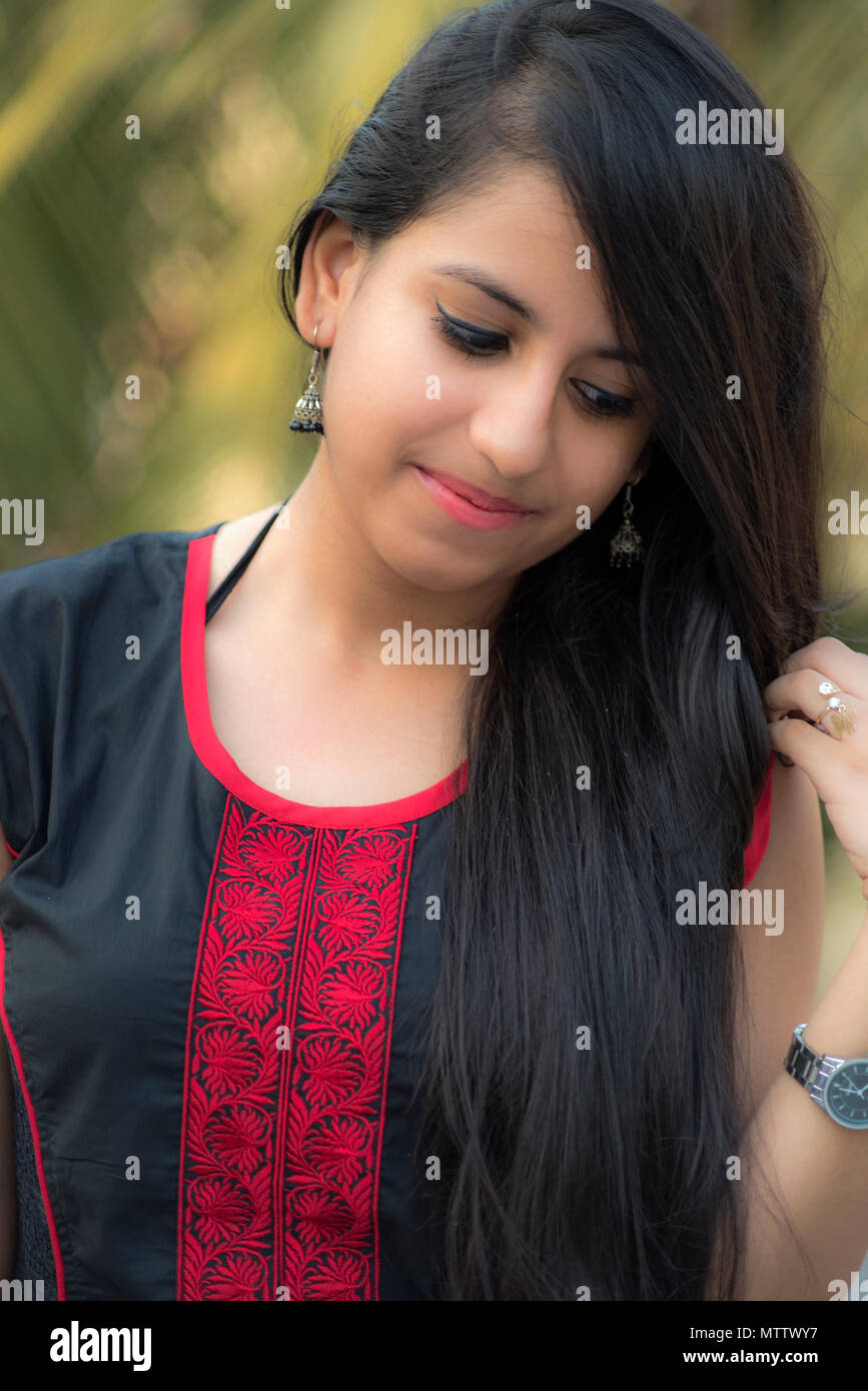 Self absorbed girl Stock Photo - Alamy
