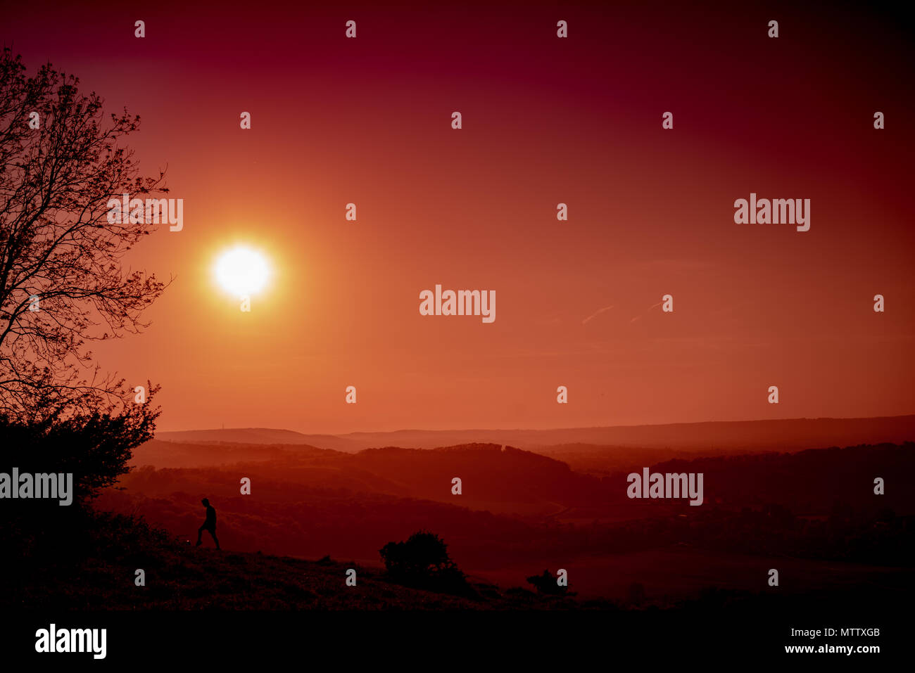 Spring sunset south downs hi-res stock photography and images - Alamy