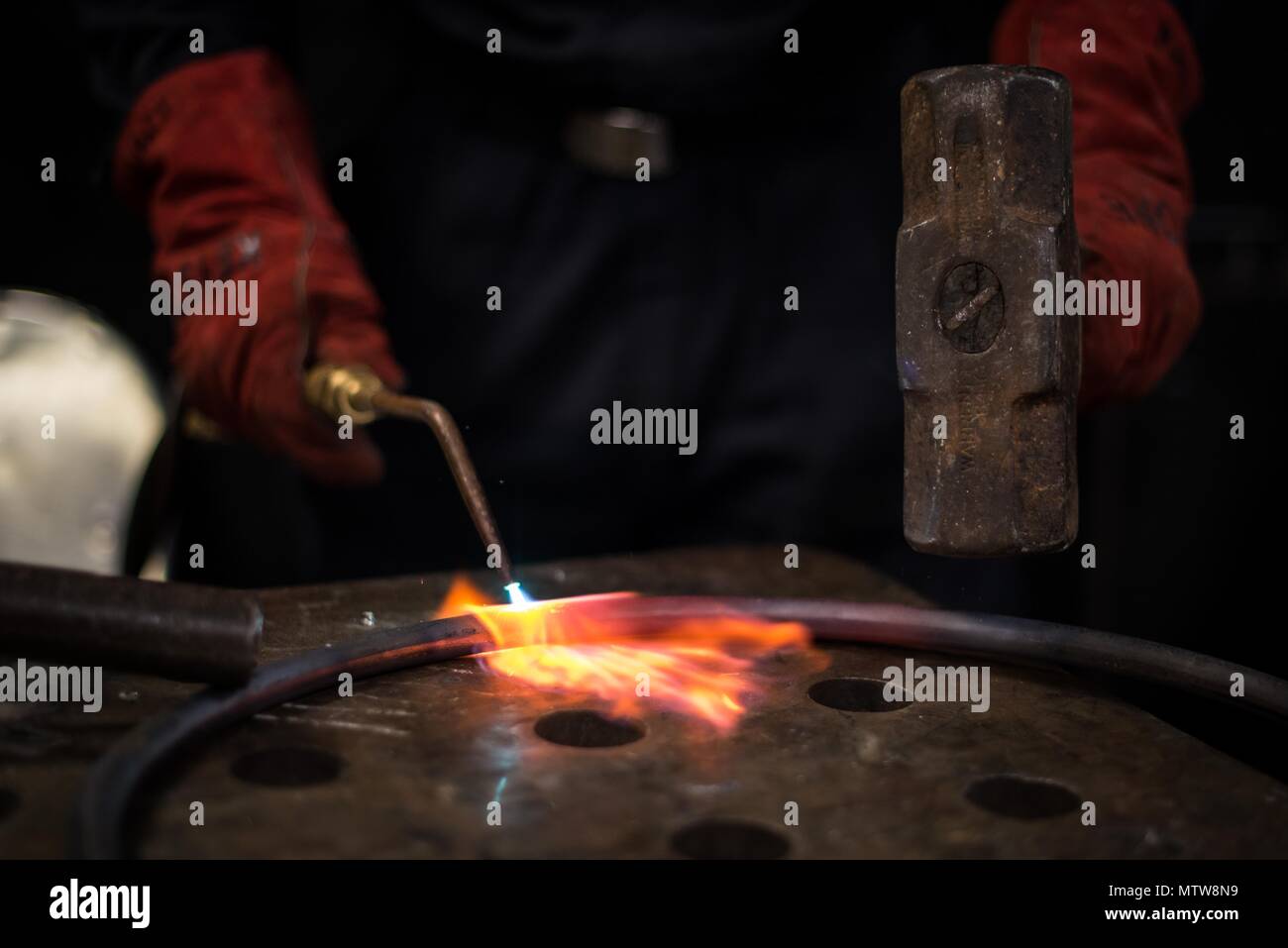 Acetylene carrier hi-res stock photography and images - Alamy