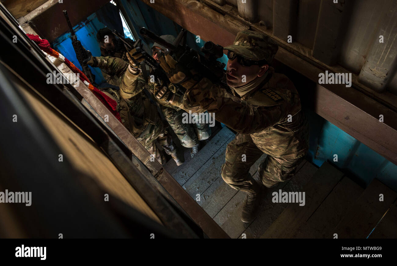 Battle stairwell hi-res stock photography and images - Alamy