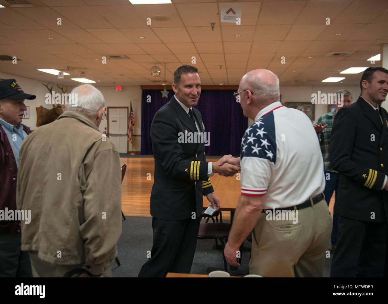 OLYMPIA, Wash. (Jan. 28, 2017) – Cmdr. Benjamin Selph, commanding ...