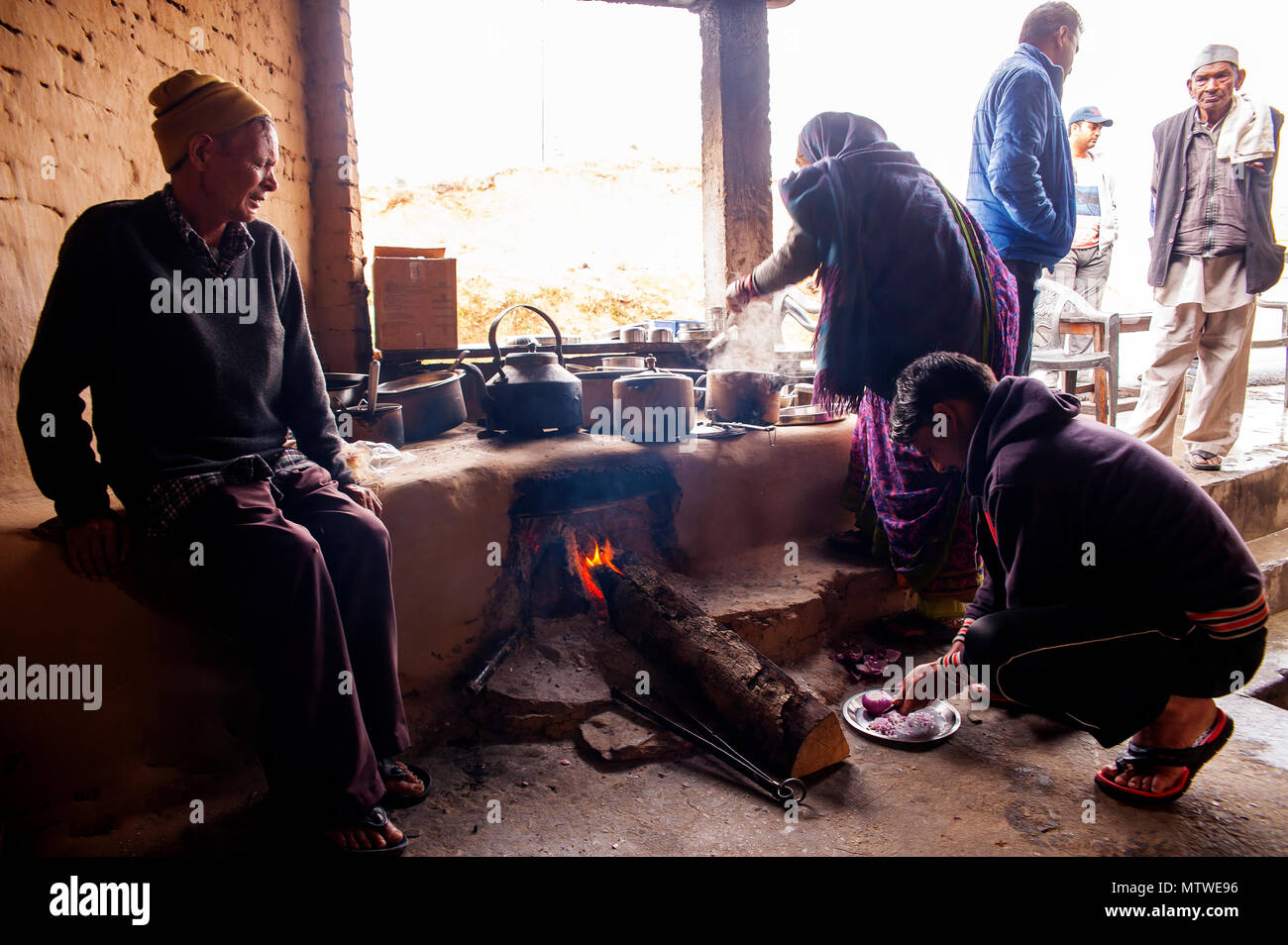 Rural roadside restaurant hi-res stock photography and images - Alamy
