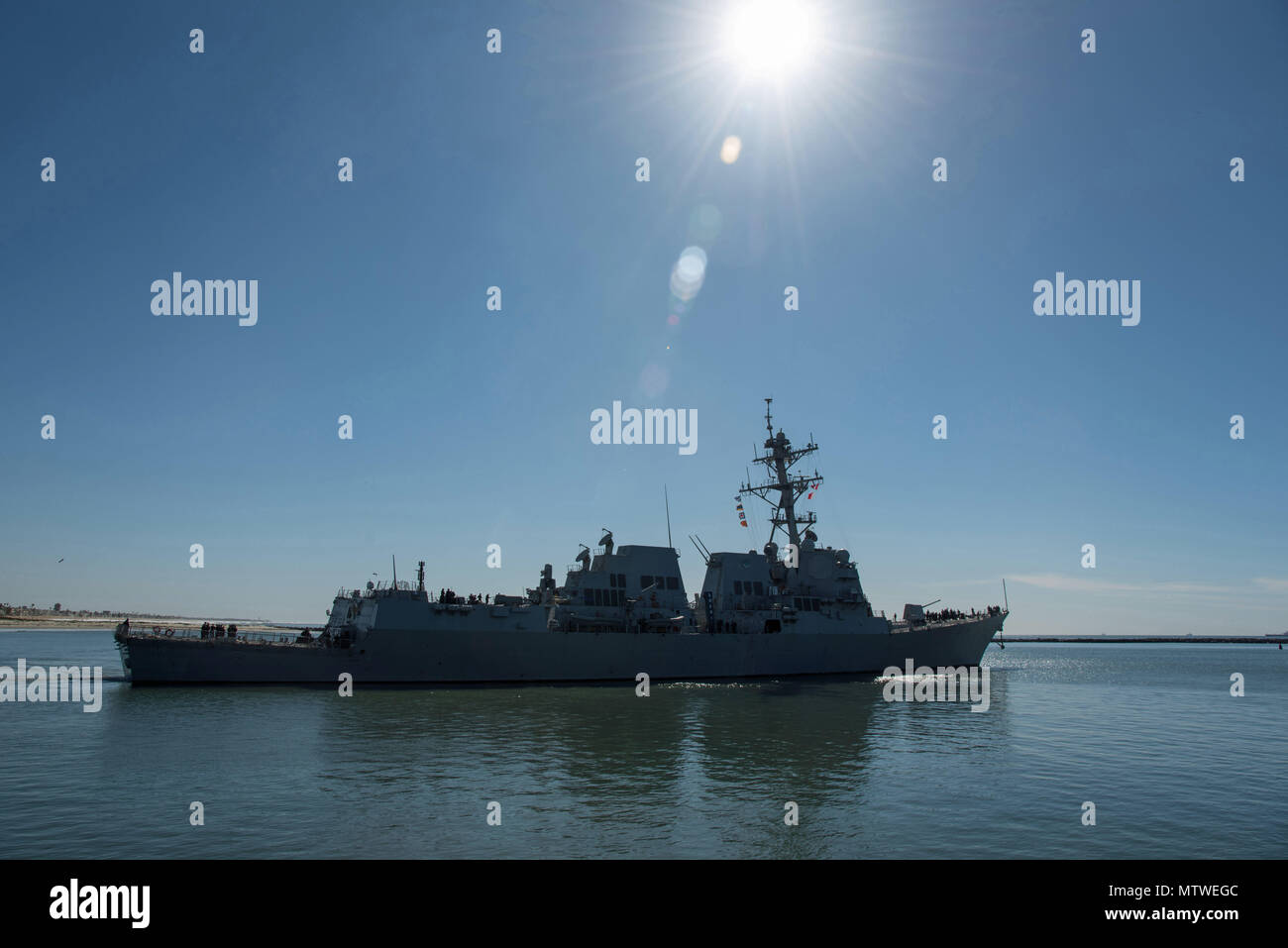 170127-N-MQ132-069 SEAL BEACH, Calif. (Jan 27, 2017) The guided missile ...