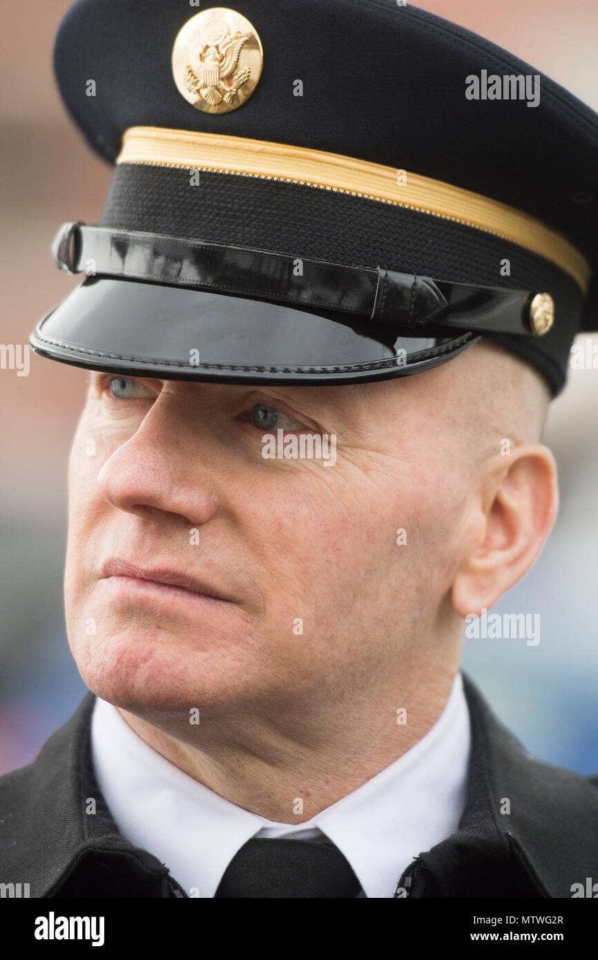 Army Command Sgt. Maj. John W. Troxell, Senior Enlisted Advisor to the ...