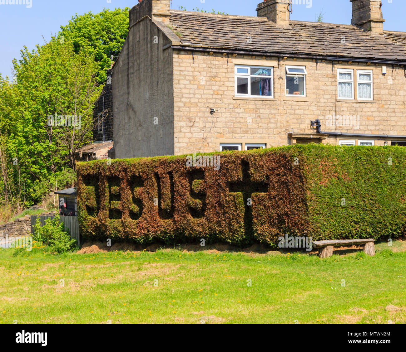 Christian cross topiary hi-res stock photography and images - Alamy