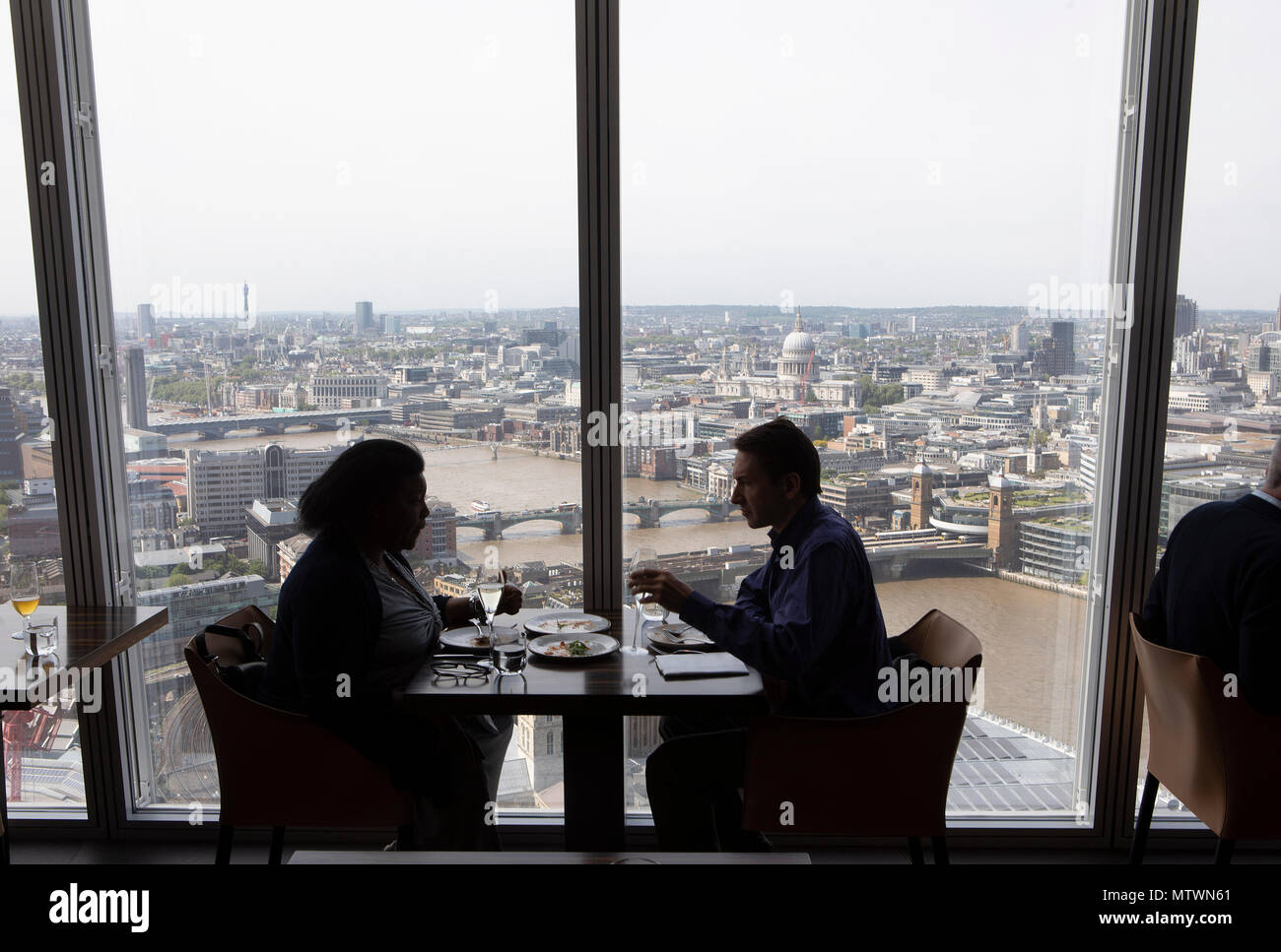 The Oblix restaurant at the Shard Stock Photo - Alamy