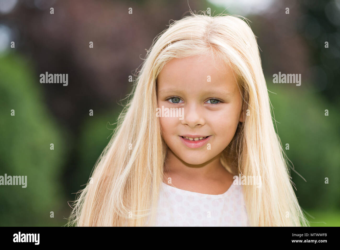 Beautiful child portrait hi-res stock photography and images - Alamy