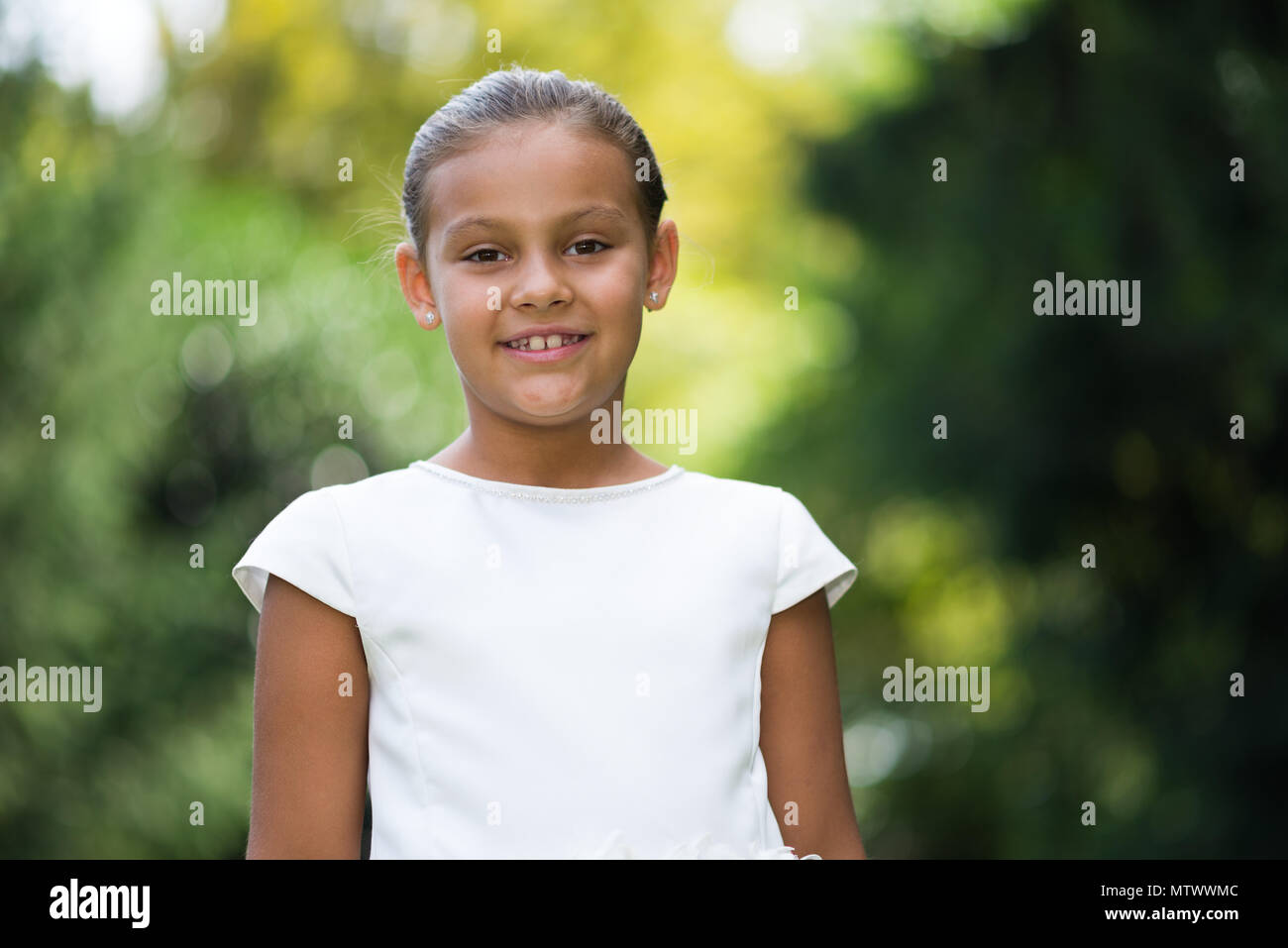 Smiling beautiful child Stock Photo - Alamy
