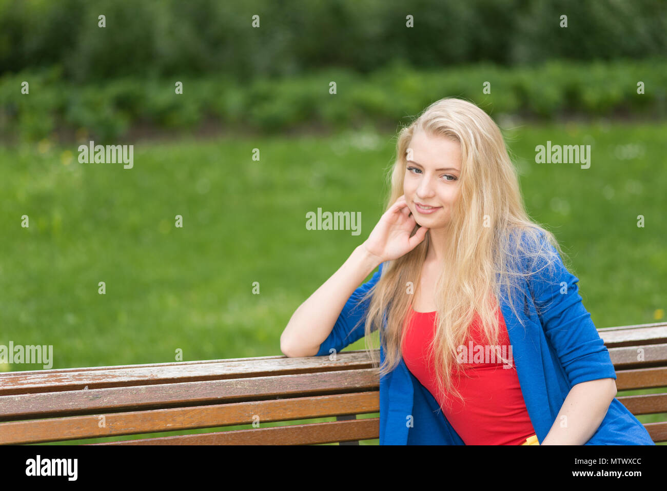 Portrait in a park hi-res stock photography and images - Alamy