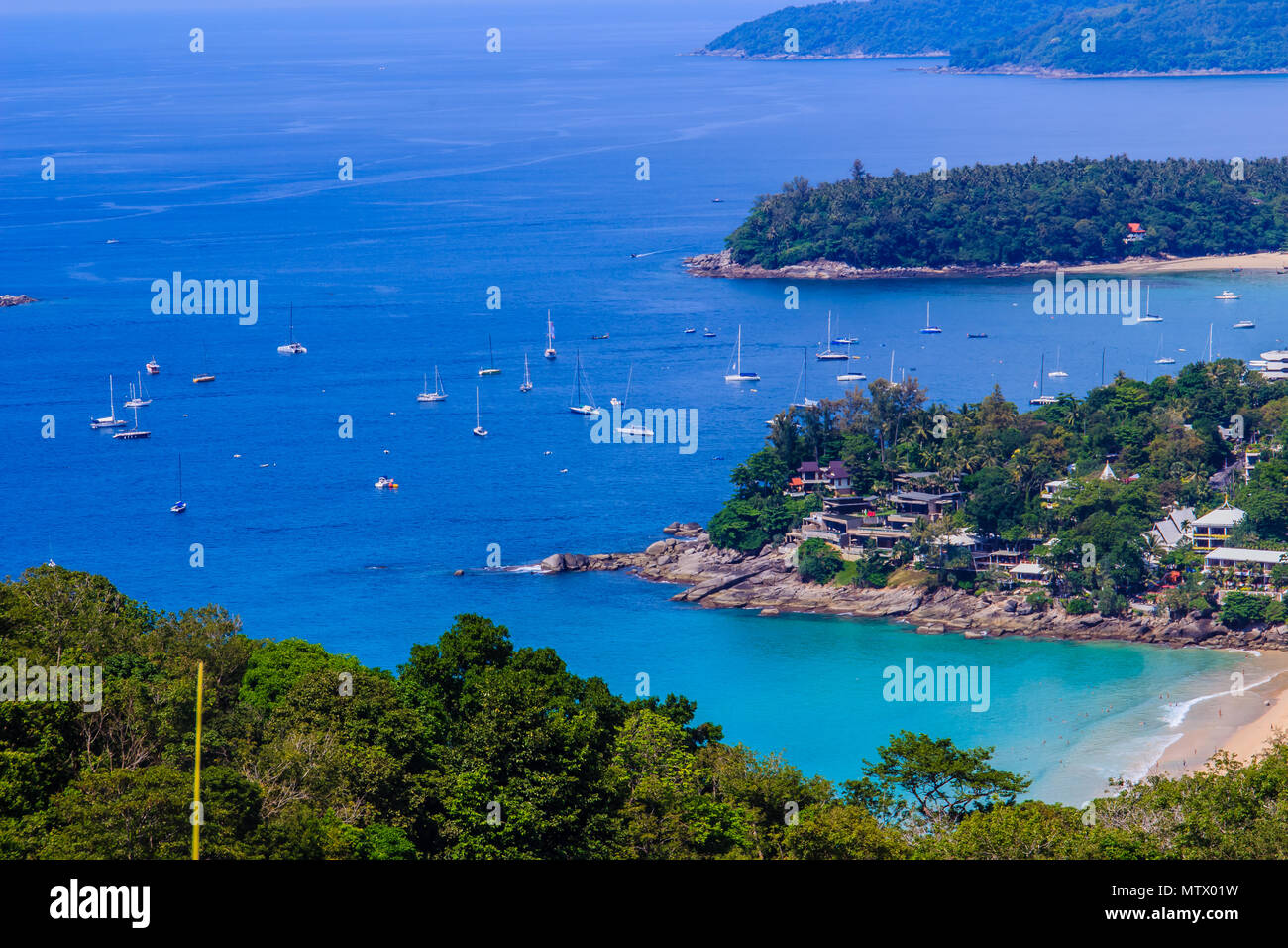 Beautiful panorama landscape view of turquoise ocean waves with boats ...