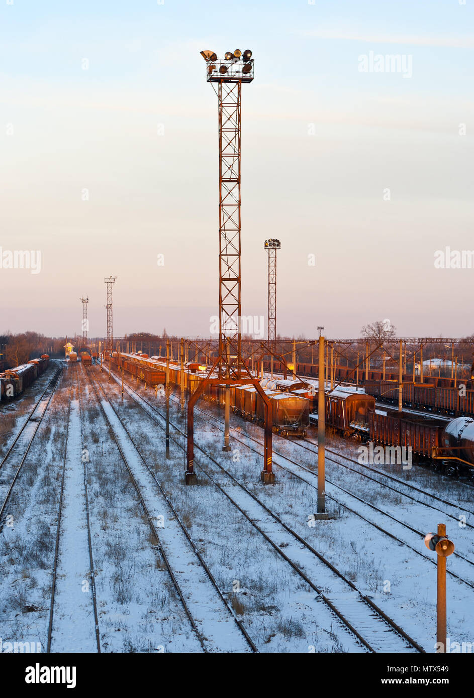 Snow winter railway trains hi-res stock photography and images - Alamy