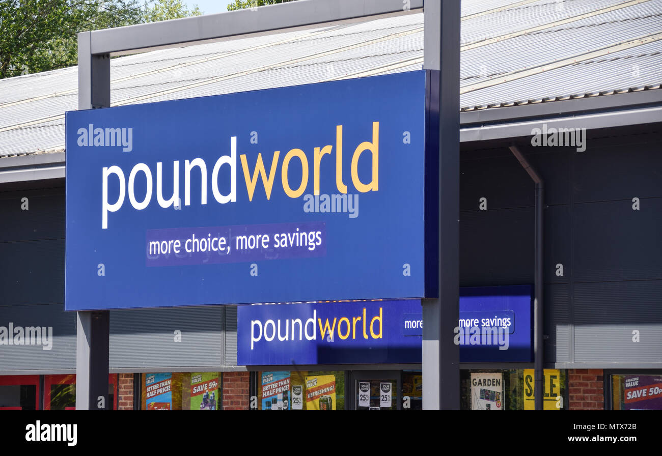 Poundworld shop logo hi-res stock photography and images - Alamy