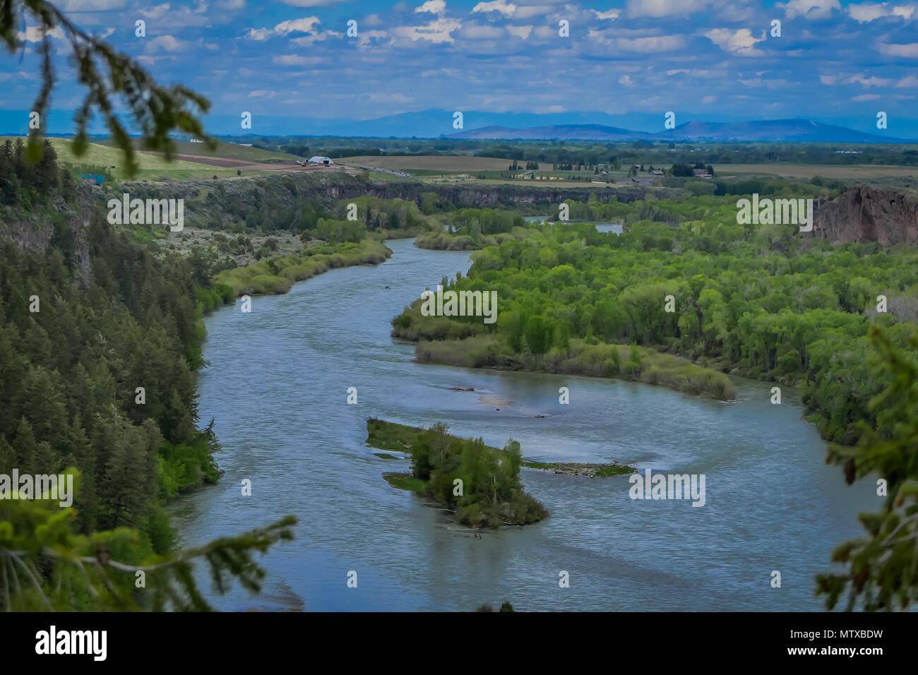 Beautiful landscape of the Snake River meandering through the desert of ...
