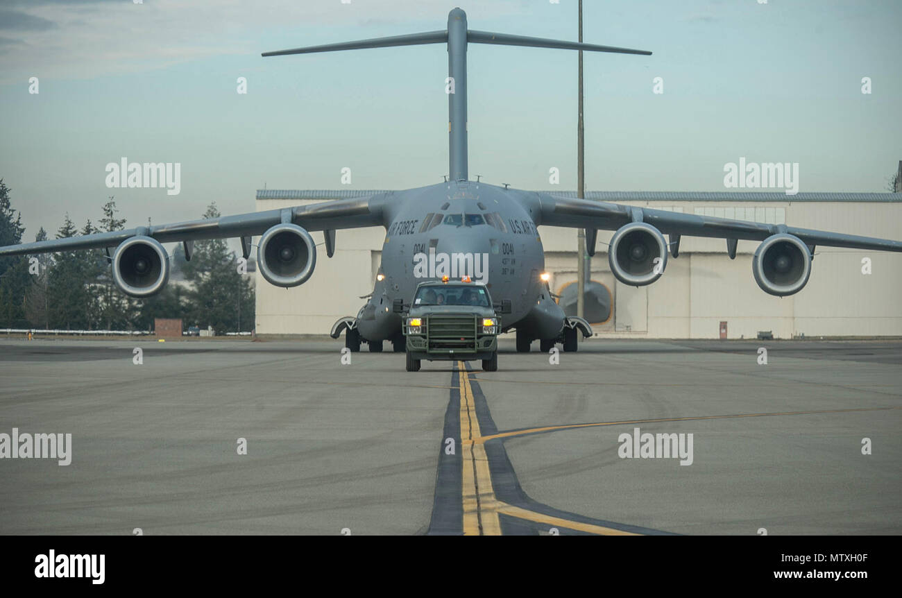 Robert fairchild hi-res stock photography and images - Alamy