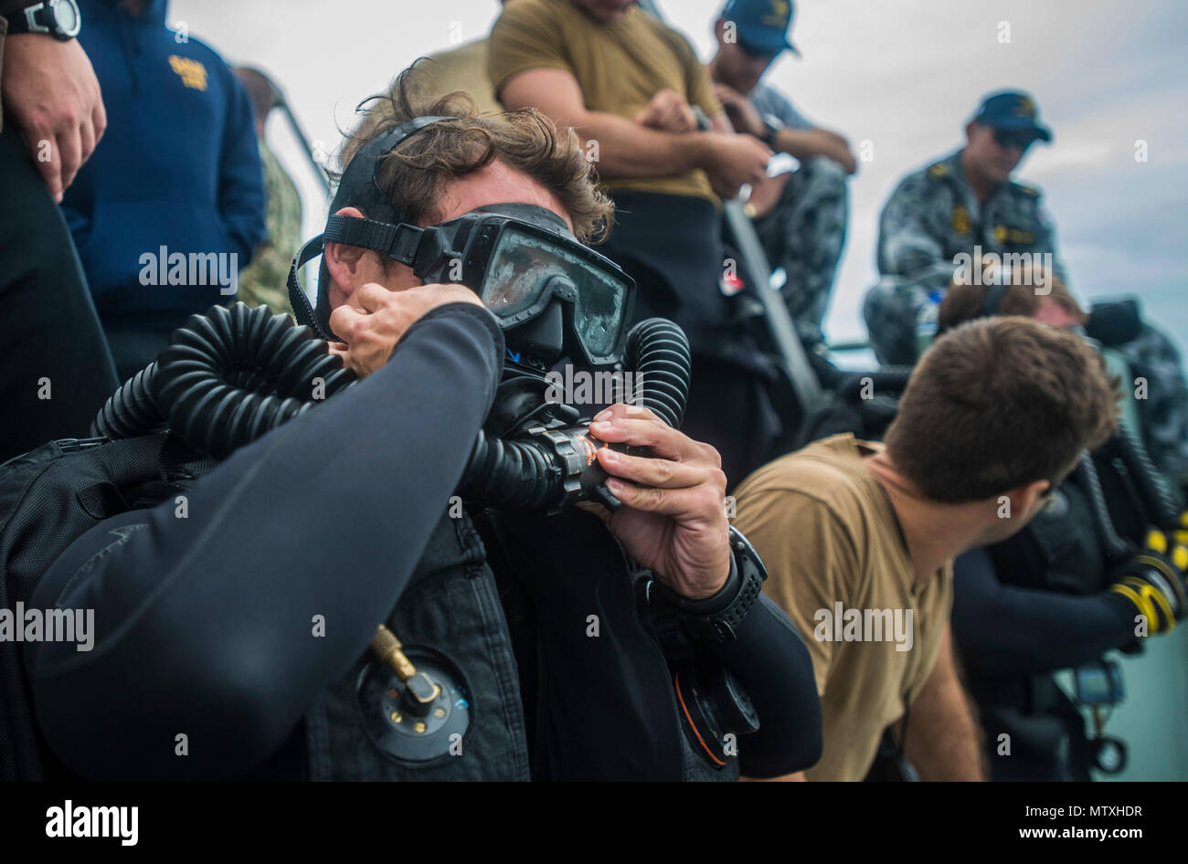 Underwater diving rig hi-res stock photography and images - Alamy