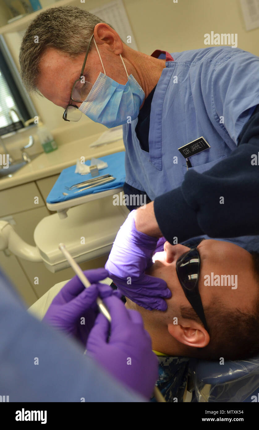 Inferior alveolar nerve block hi-res stock photography and images - Alamy