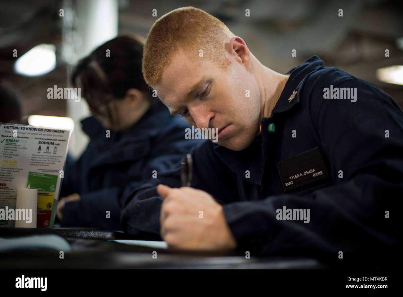 170131-TV230-005 PACIFIC OCEAN (Jan. 31, 2017) Electrician’s Mate ...