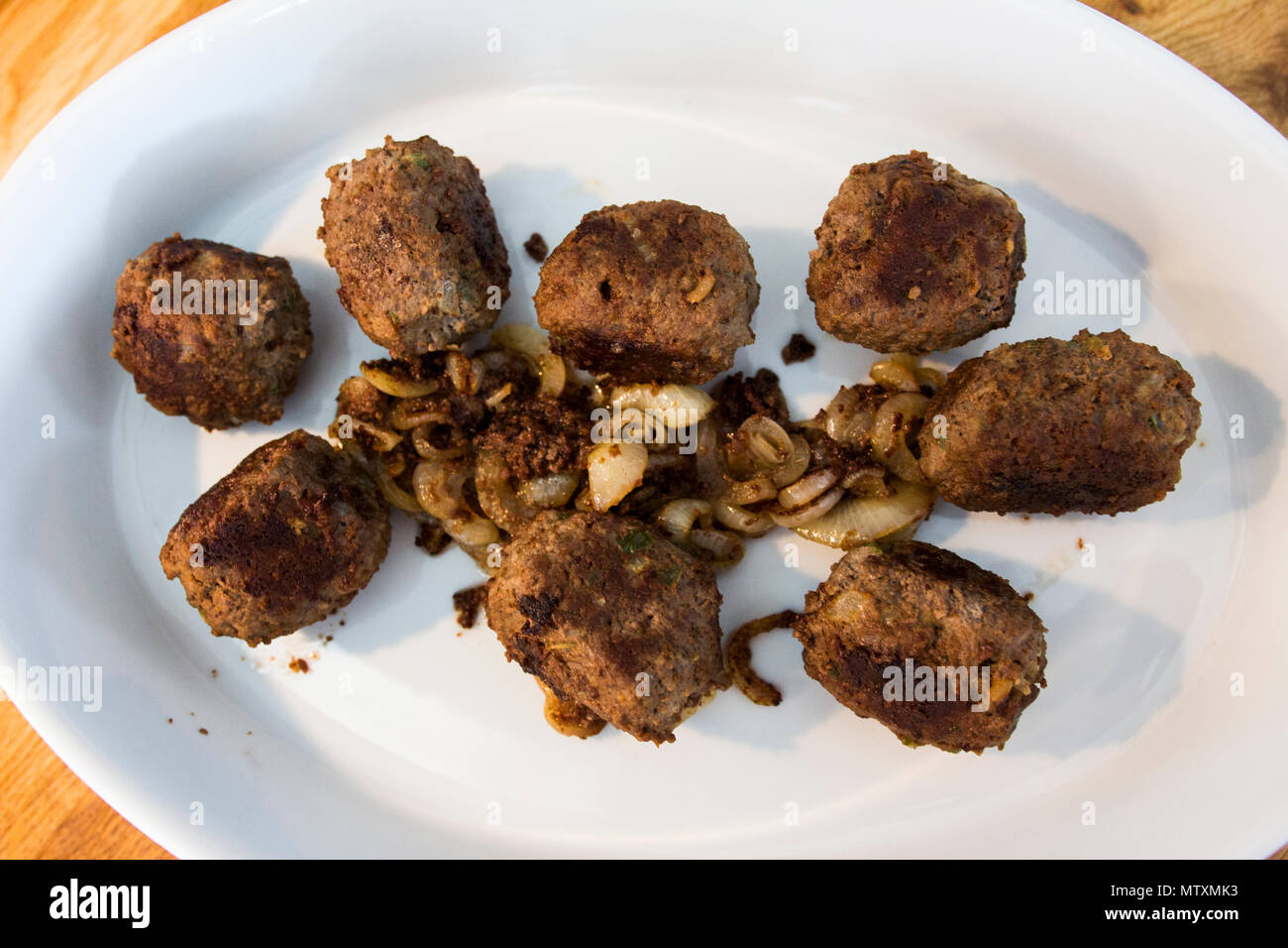 Making meatballs in a kitchen Stock Photo - Alamy