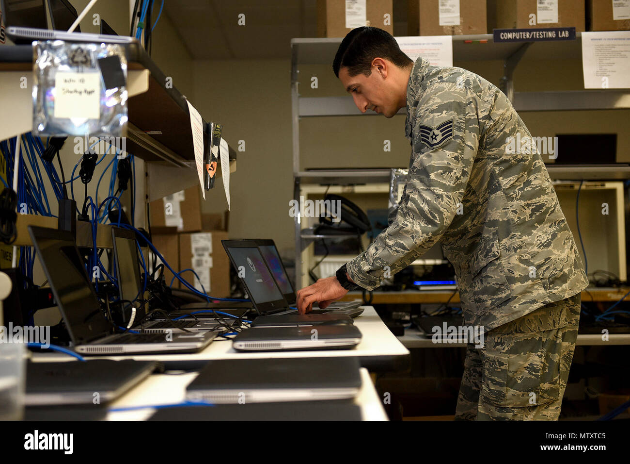 561st network operations squadron hi-res stock photography and images ...