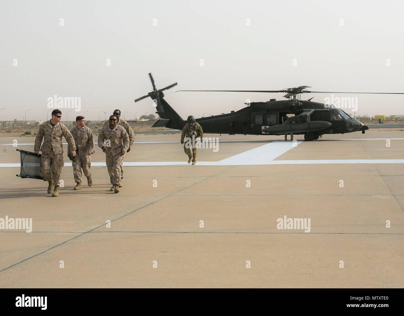 Joint dustoff hi-res stock photography and images - Alamy