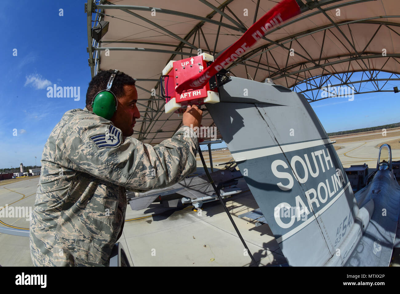 16th Electronic Warfare Squadron High Resolution Stock Photography and ...