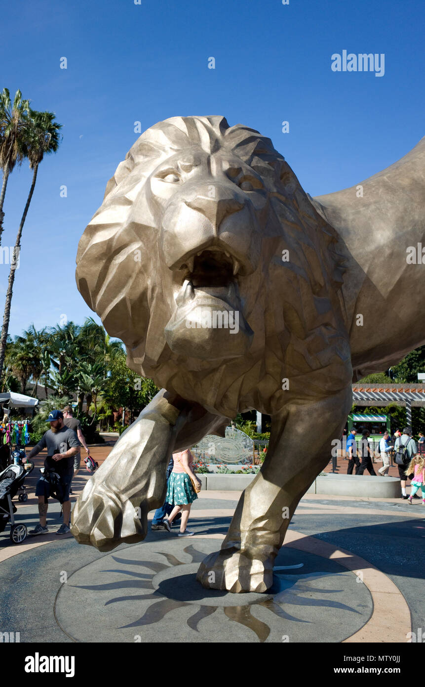 San diego zoo entrance hi-res stock photography and images - Alamy