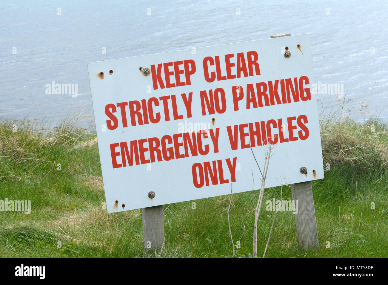 Warning signage on the fence round the perimeter of and airport Stock ...