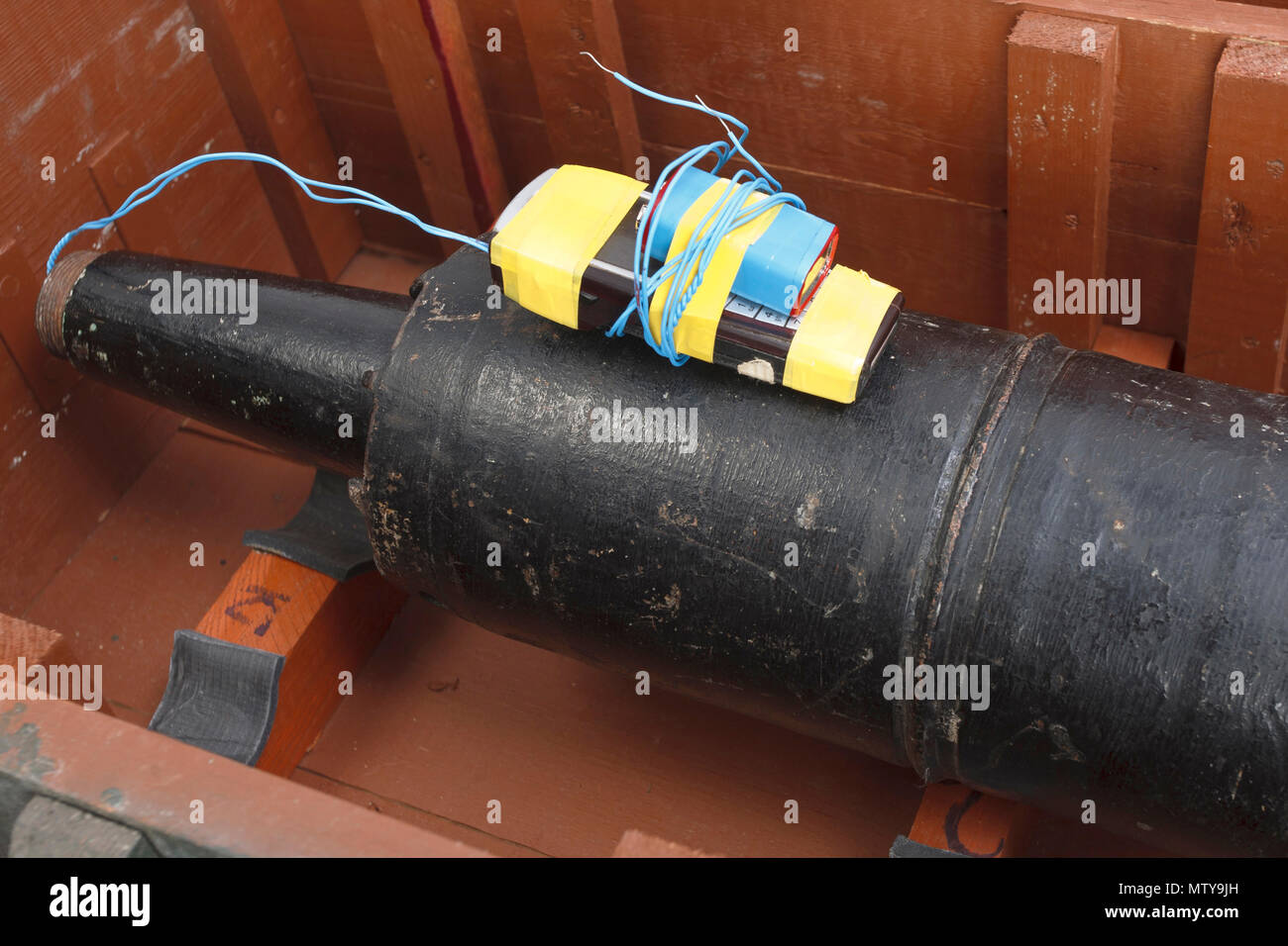 IED (improvised explosive device) with 125mm Tank HEAT Projectile Stock ...